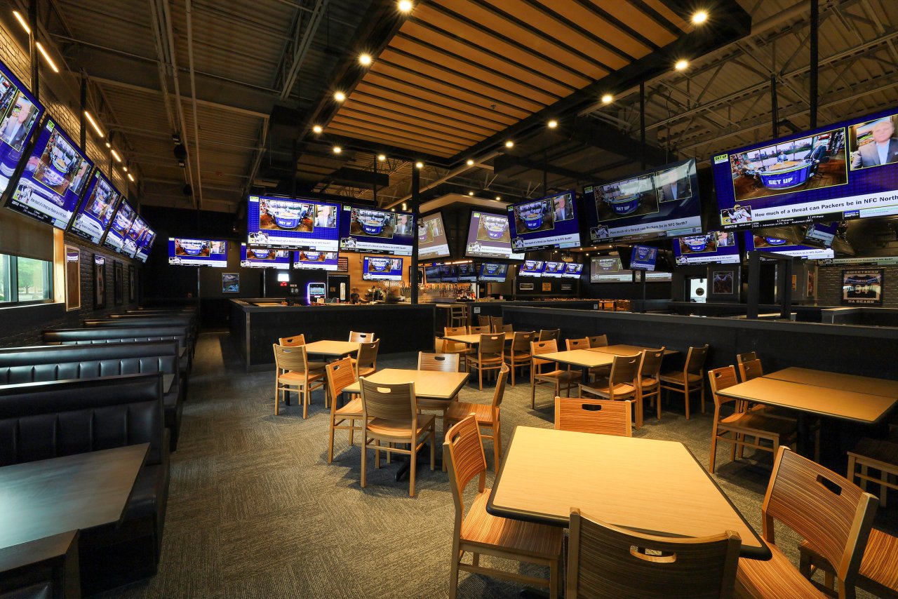 Buffalo Wild Wings Renovation - Ancon Construction