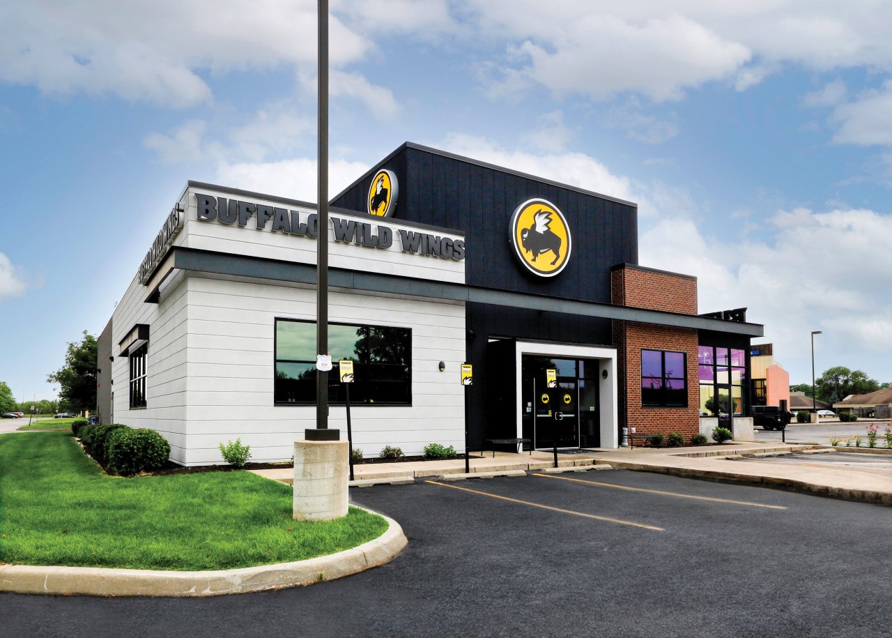 Buffalo Wild Wings Renovation - Ancon Construction